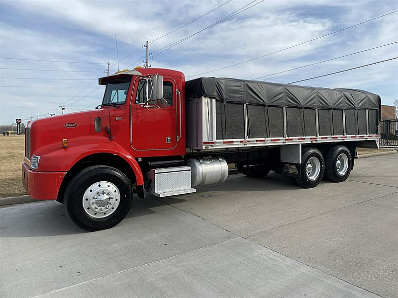 2004 Peterbilt 330 For Sale | Day Cab | #4M836236