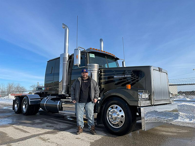2019 Western Star 4900EX (For Sale) | 68" Sleeper | #9194426