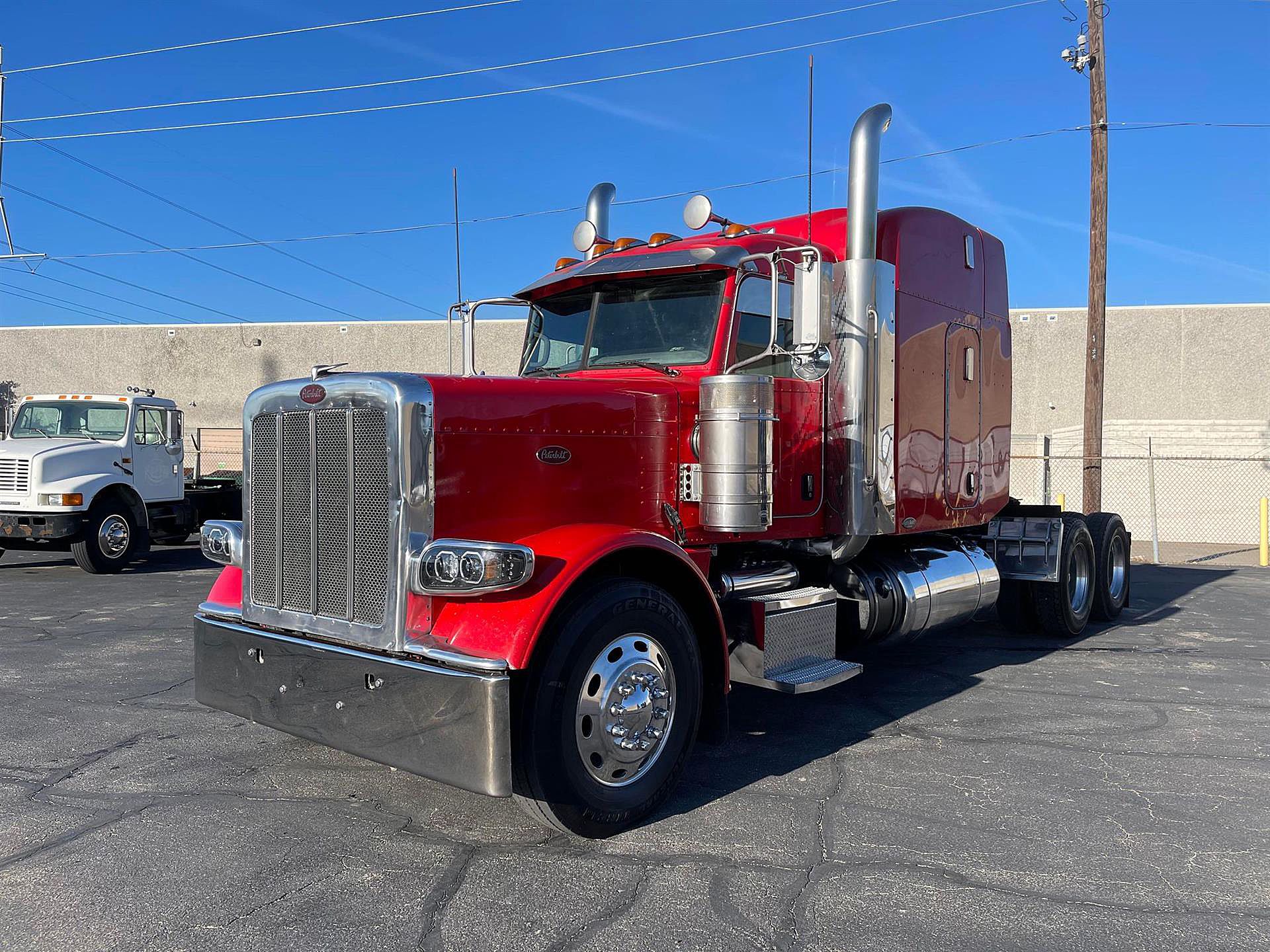 2011 Peterbilt 388 For Sale | 63" Sleeper | #U8774