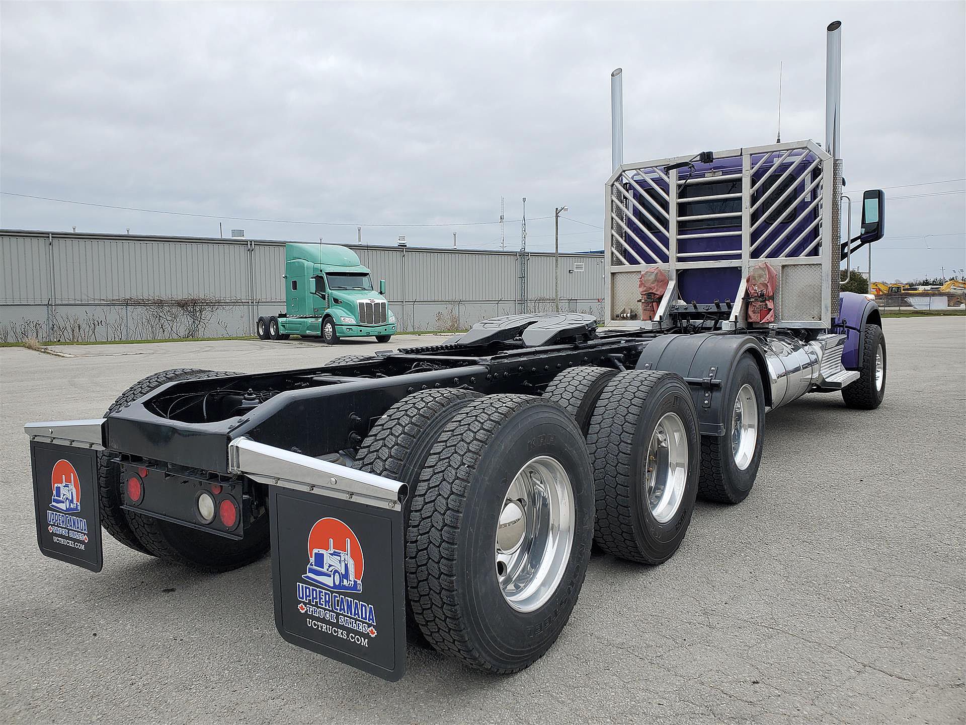 2020 Peterbilt 567 Tri Drive For Sale | Day Cab | #3204439