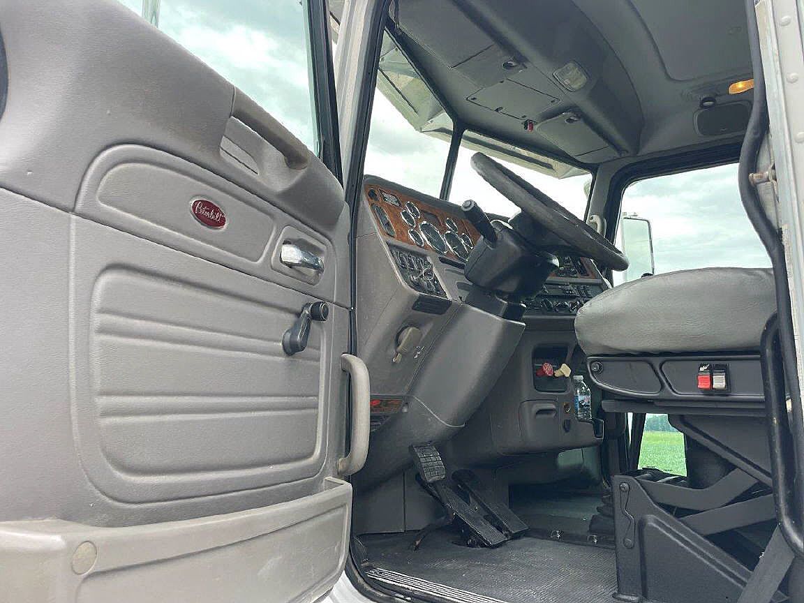 2009 Peterbilt 365 For Sale | Cab & Chassis | #7409