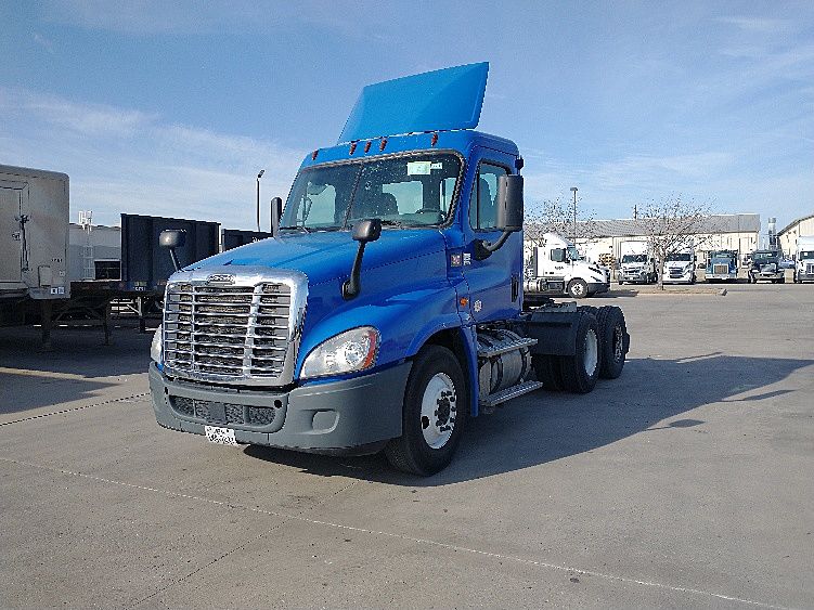 2015 Freightliner Cascadia (For Sale) | Day Cab | #13272fhp