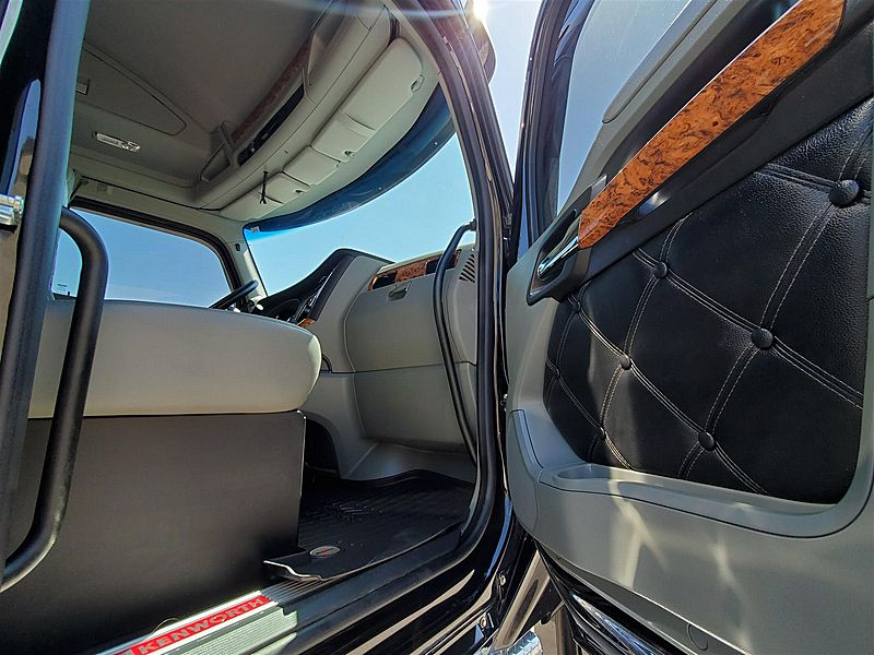 2020 Kenworth W990 For Sale | 52" Sleeper | #1204445