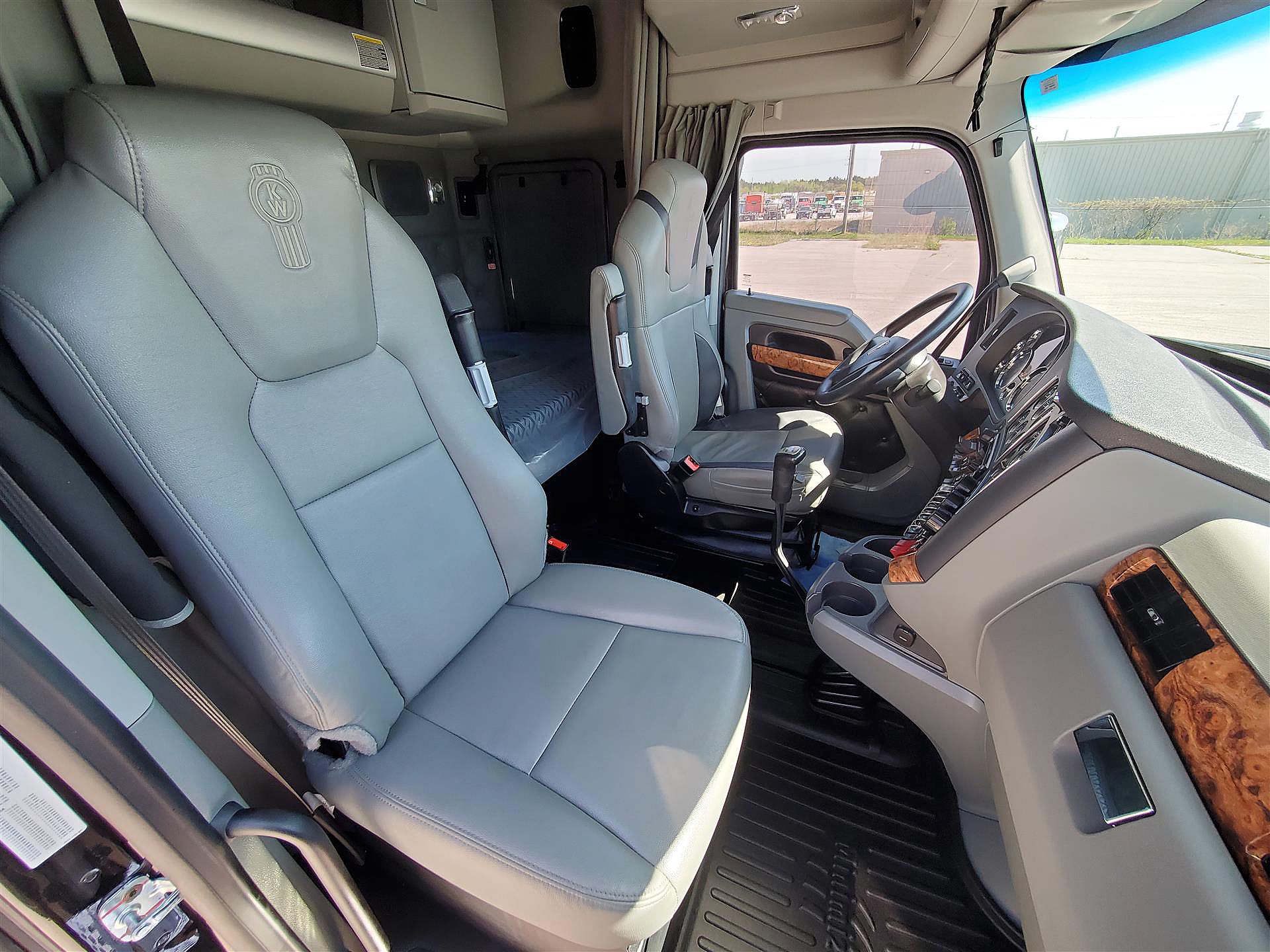 2020 Kenworth W990 For Sale | 52" Sleeper | #1204445