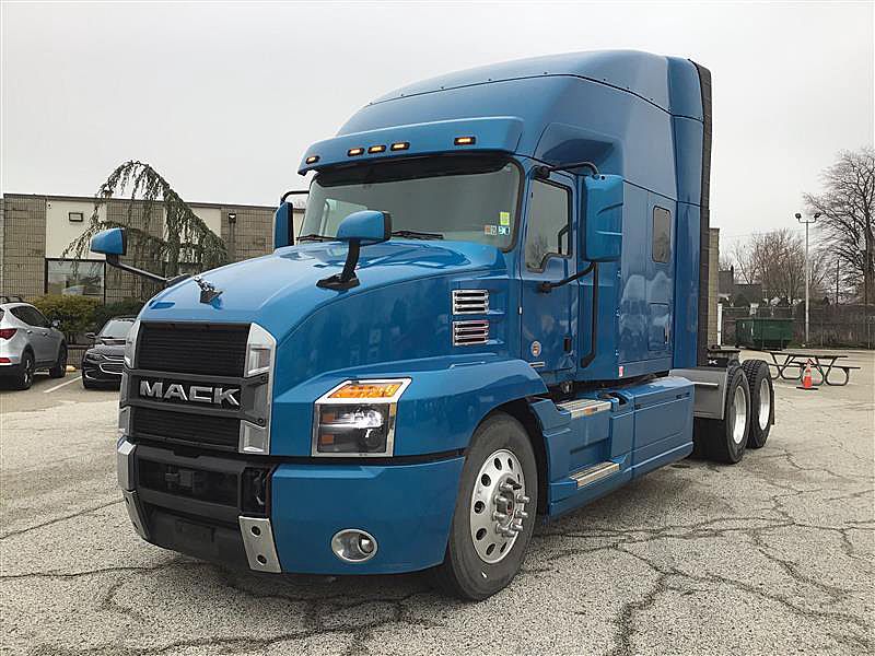 2020 Mack ANTHEM (For Sale) | 70" Sleeper | #253587
