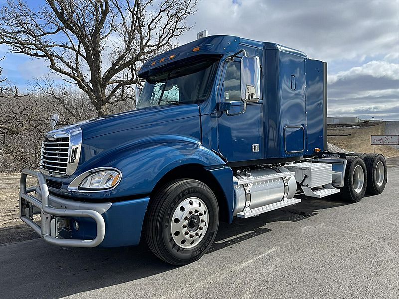 2019 Freightliner C120 (For Sale) | 48" Sleeper | #R46475