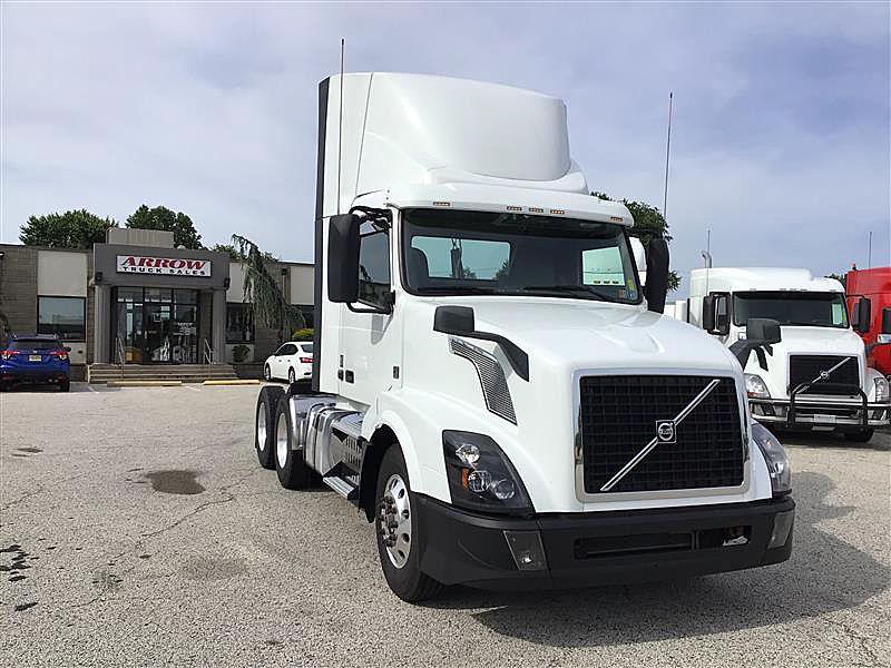 2017 Volvo VNL300 (For Sale) | NON Sleeper | #253620