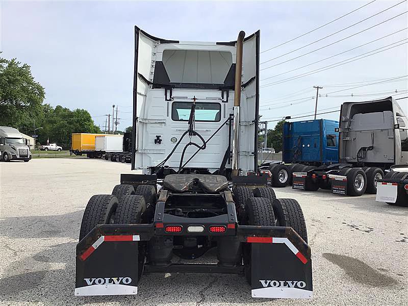 2017 Volvo VNL300 (For Sale) | NON Sleeper | #253620