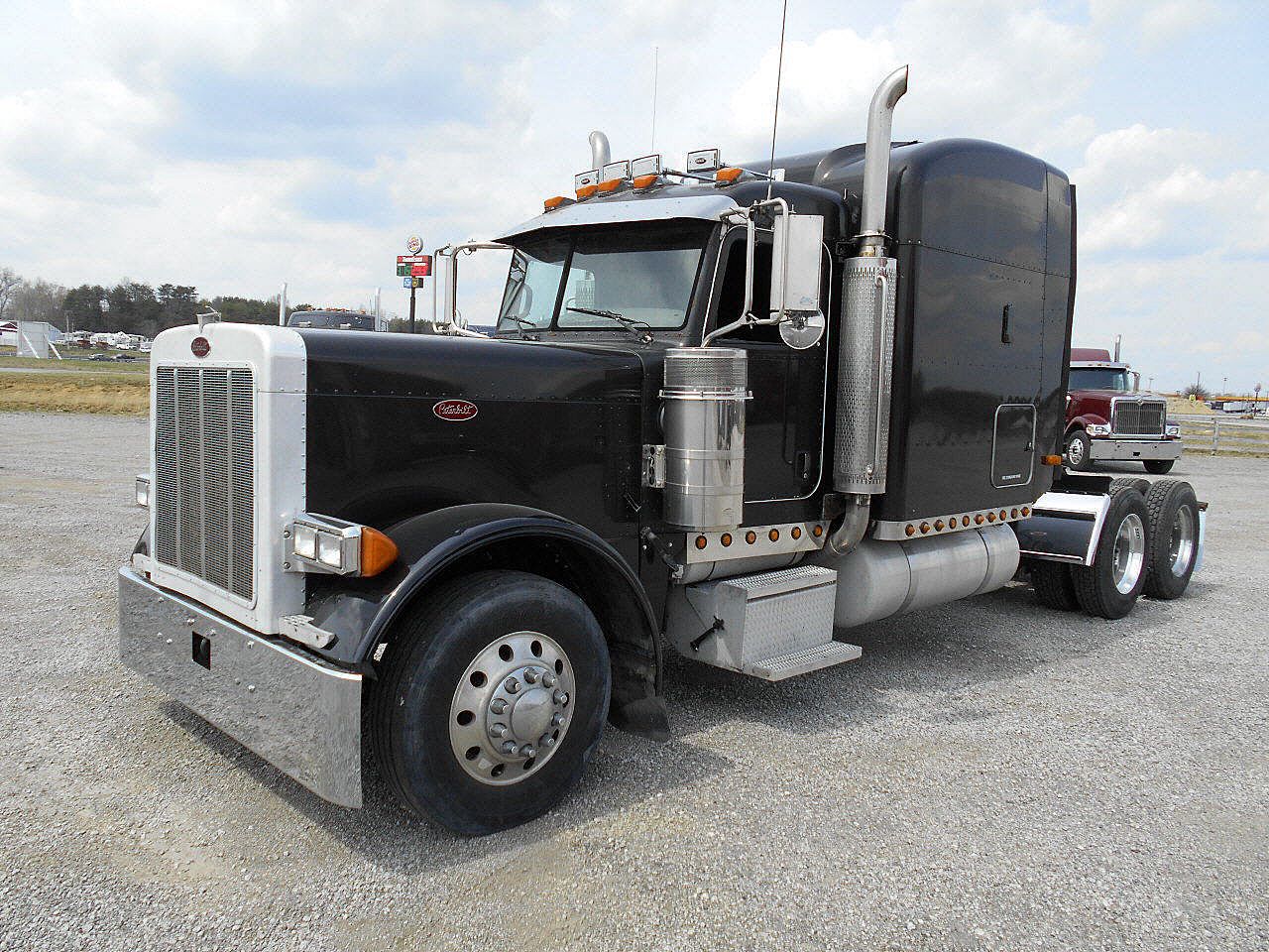 2007 Peterbilt 379 For Sale | 70" Sleeper | #AGA724