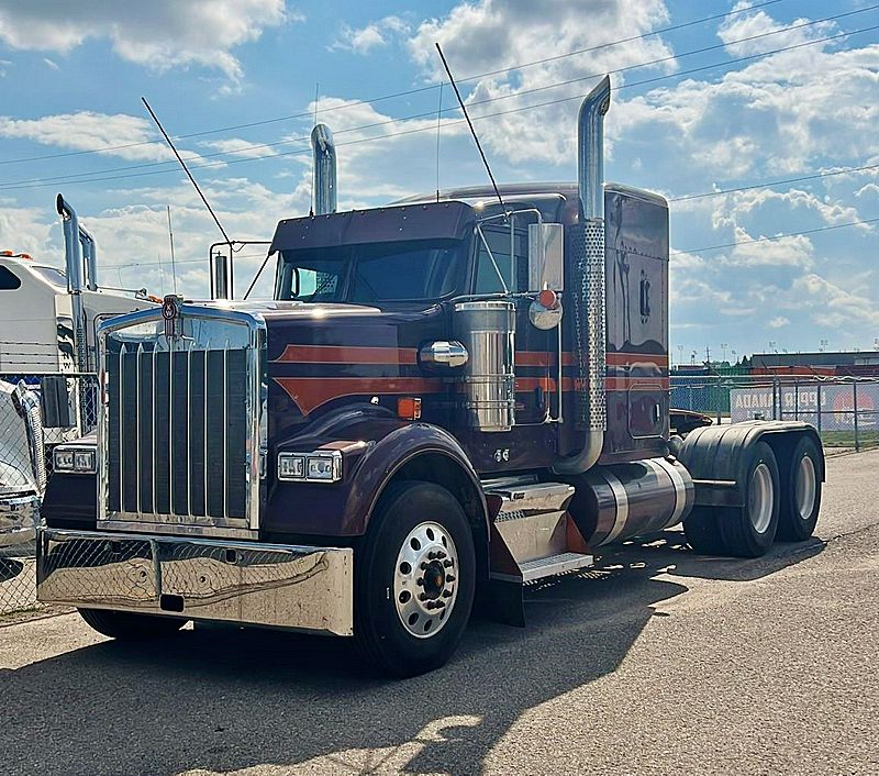 2018 Kenworth W900B (For Sale) | 62" Sleeper | #1184488