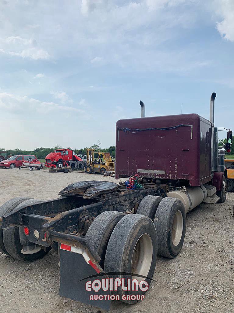2001 Freightliner CLASSIC FLD For Sale | Single Bunk Sleeper | #JMH01627