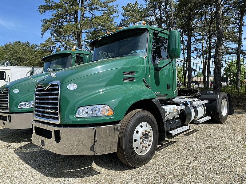 2016 Mack Pinnacle CXU612 (For Sale) | Day Cab | #UM-617