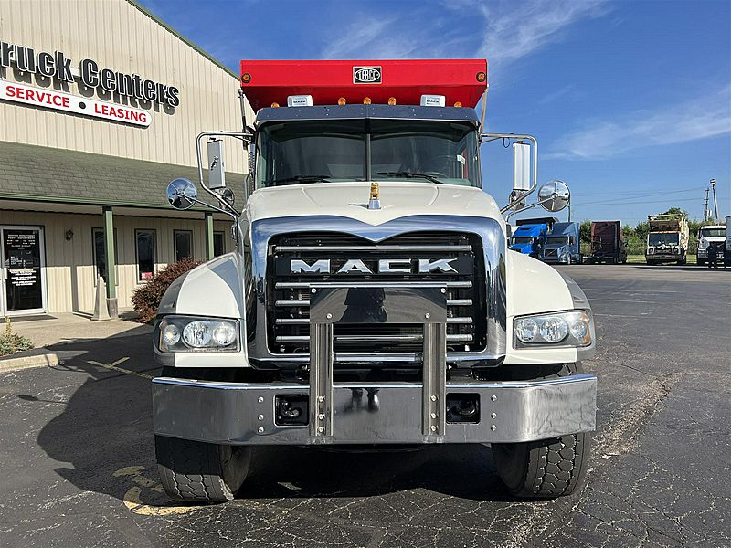 2020 Mack Granite (For Sale) | Daycab Sleeper | #5650213
