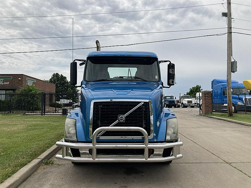2006 Volvo VNL (For Sale) | Day Cab | #6N398627