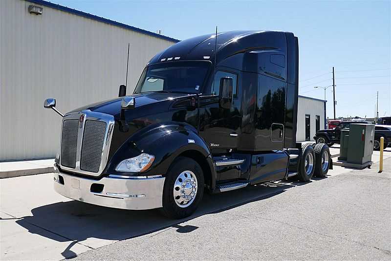 2015 Kenworth T680 (For Sale) | 78" Sleeper | #4765
