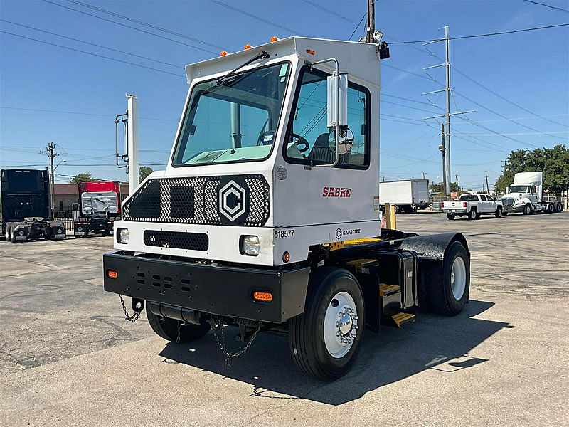 2018 Capacity Sabre (For Sale) | Yard Spotter | #U9072