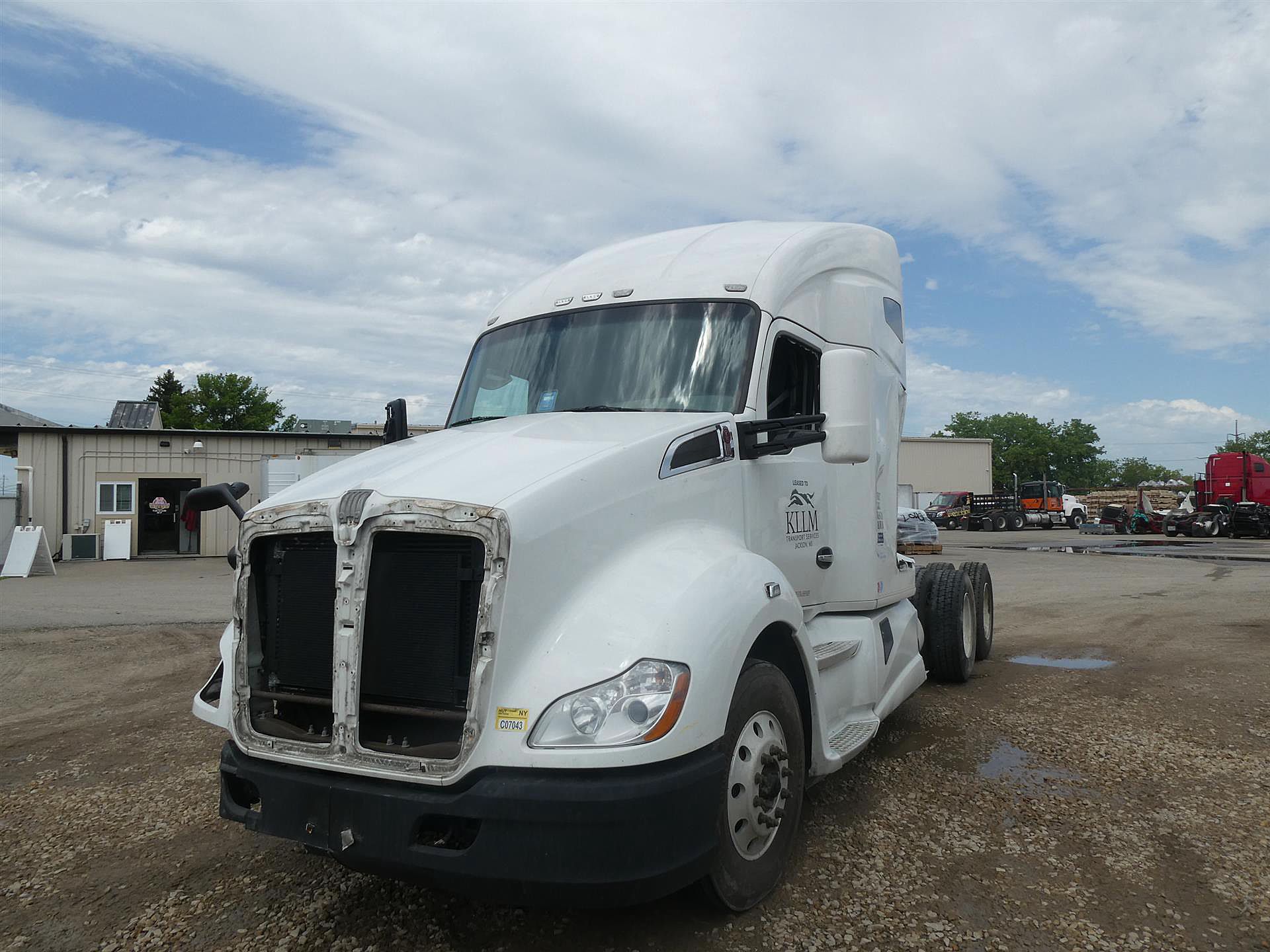2015 Kenworth T680 For Sale | Day Cab | #9995