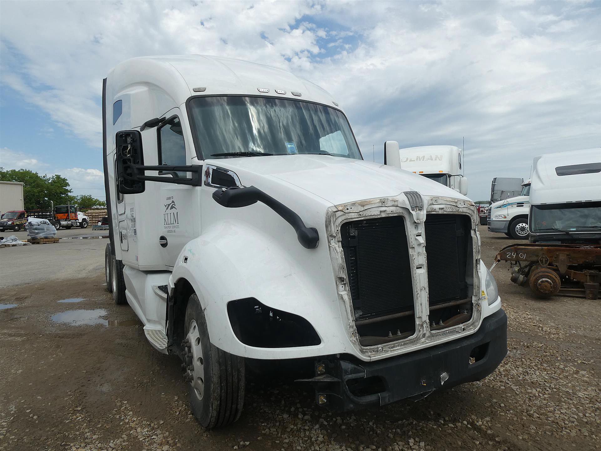 2015 Kenworth T680 For Sale | Day Cab | #9995