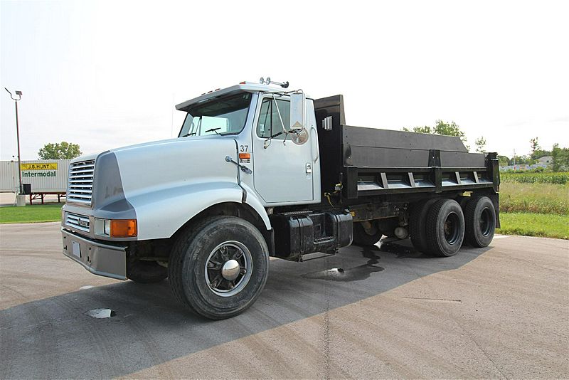 2000 International 2564 (For Sale) | Dump Truck | #13342IHC