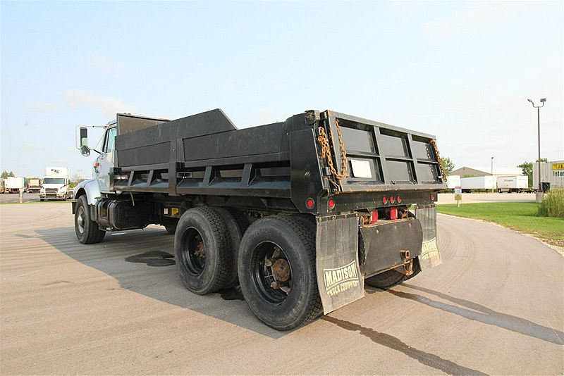 2000 International 2564 (For Sale) | Dump Truck | #13342IHC