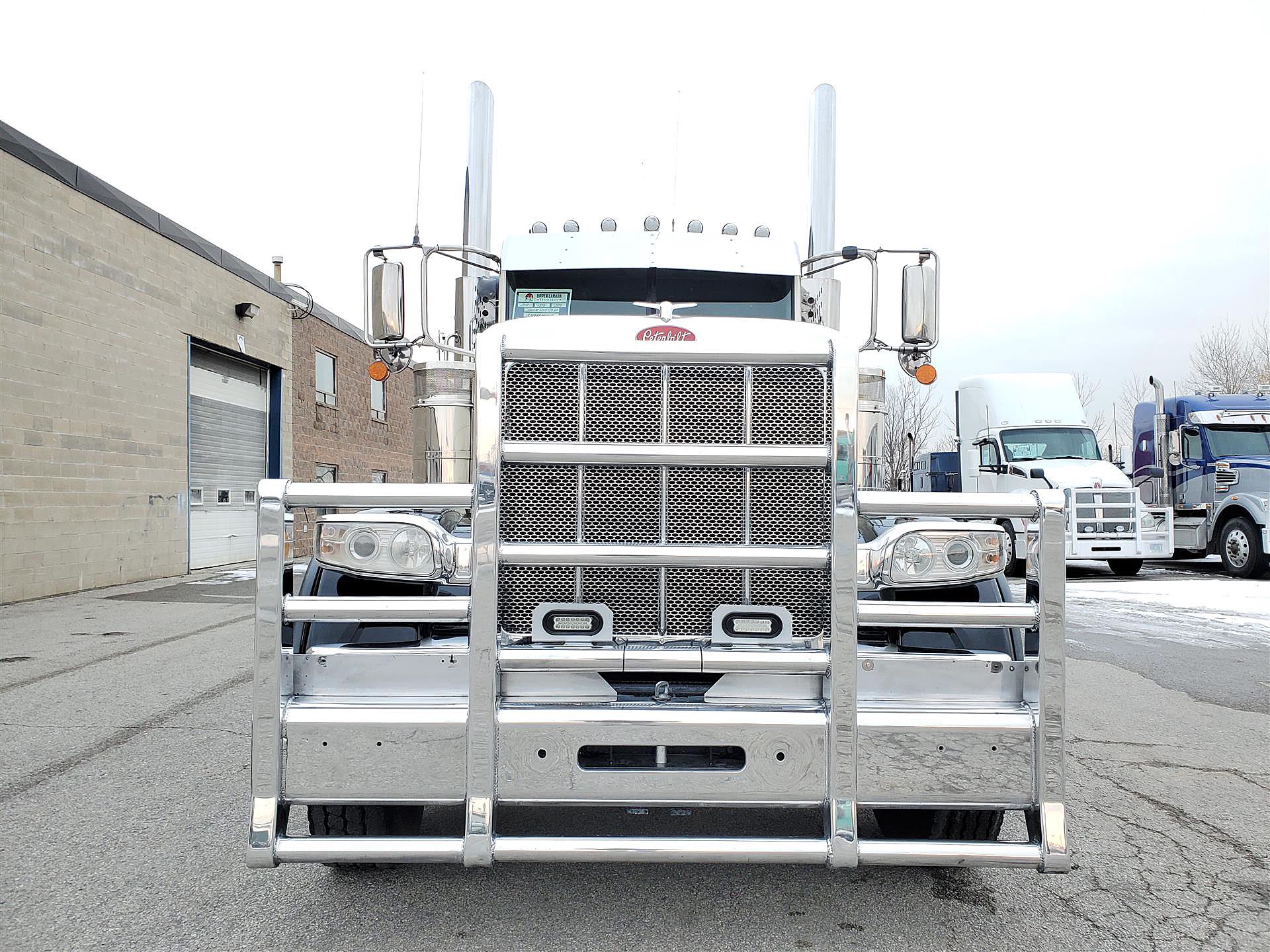 2017 Peterbilt 389 (For Sale) | 44" Sleeper | #3174545