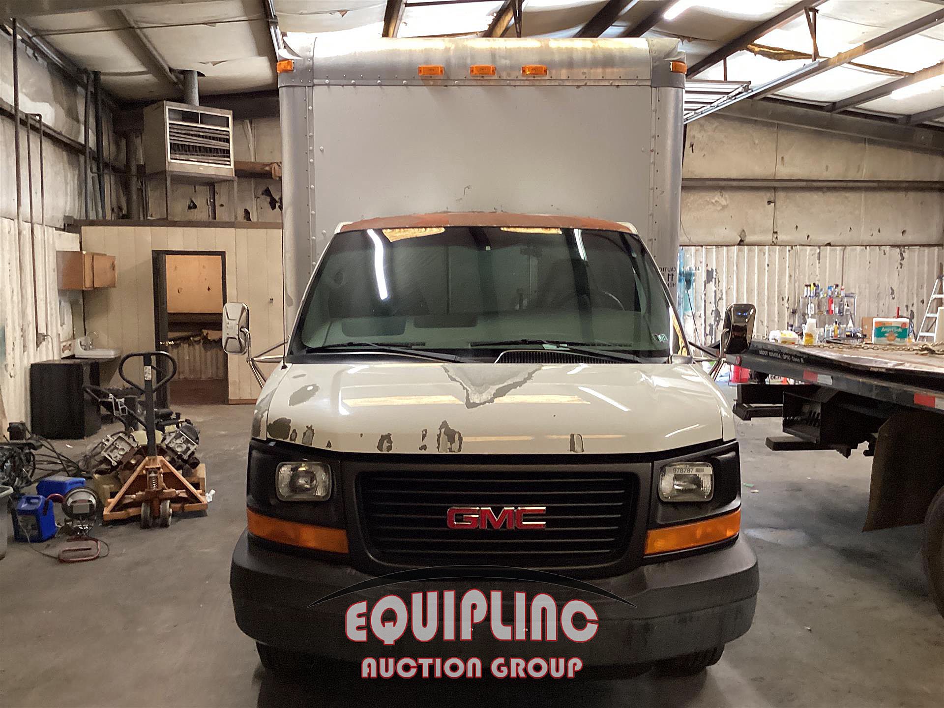 2004 GMC 3500 12 FT BOX TRUCK For Sale | 12' Box | #EH186470