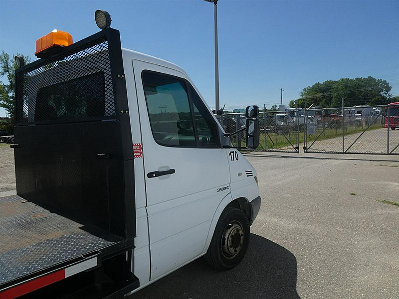 2004 Freightliner Sprinter (For Sale) | Flatbed | #10020