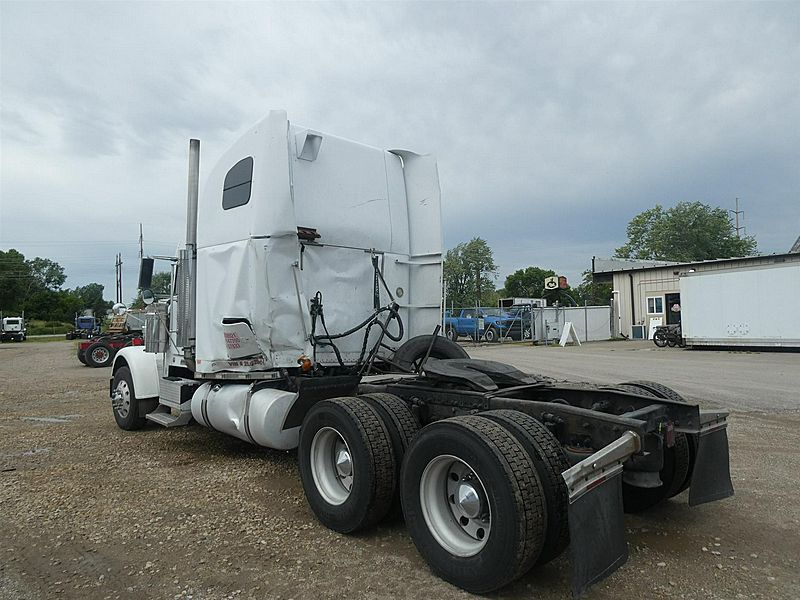 2002 Freightliner Classic XL For Sale | condo Sleeper | #10025