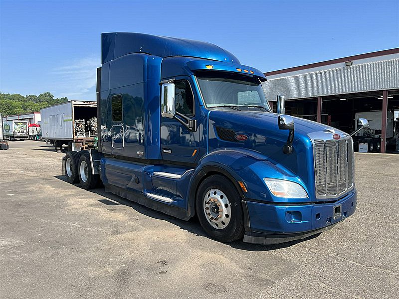 2018 Peterbilt 579 For Sale | 80" Sleeper | #40N472981
