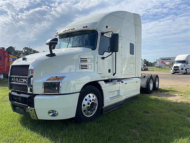 2019 Mack ANTHEM (For Sale) | 70" Sleeper | #255777