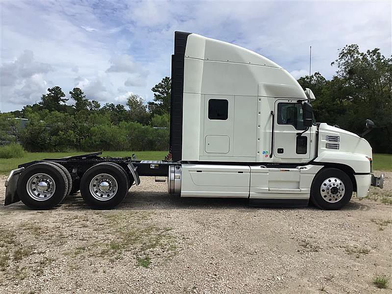2019 Mack ANTHEM (For Sale) | 70" Sleeper | #255779