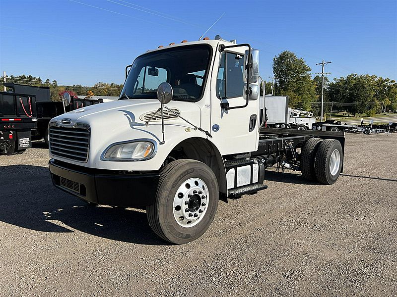 2015 Freightliner M2 (For Sale) | Cab & Chassis | #9172