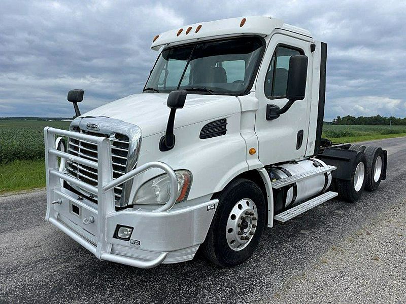 2013 Freightliner Cascadia (For Sale) | Semi Truck | #7591