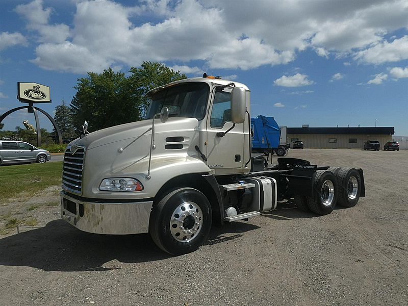 2013 Mack CXU613 (For Sale) | Day Cab | #10035