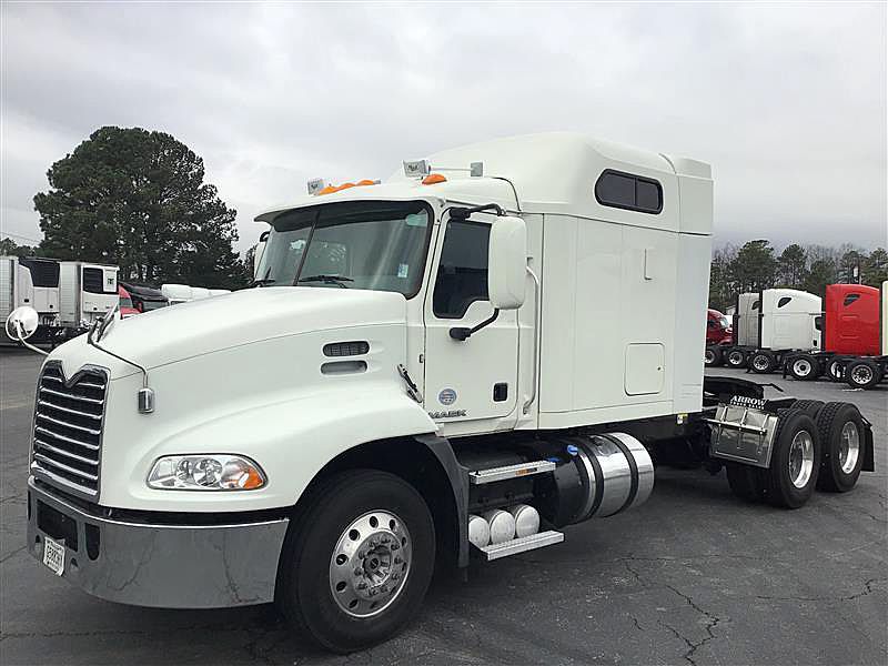 2018 Mack Pinnacle CXU613 (For Sale) | 70" Sleeper | #255979
