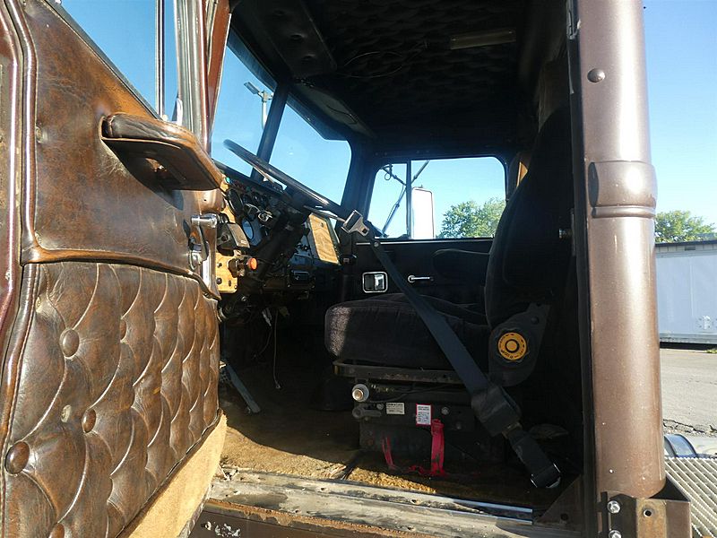 1985 Autocar at64 For Sale | Day Cab | #10038