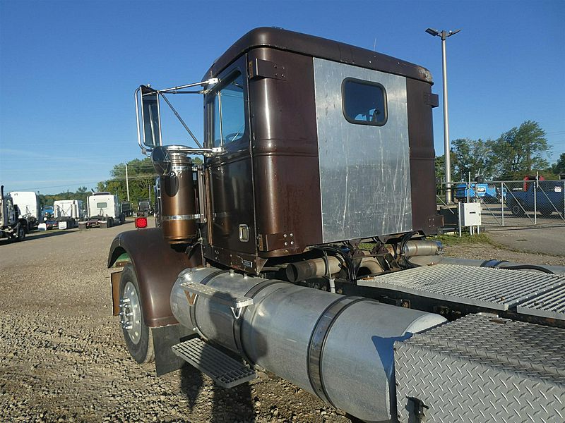 1985 Autocar at64 For Sale | Day Cab | #10038