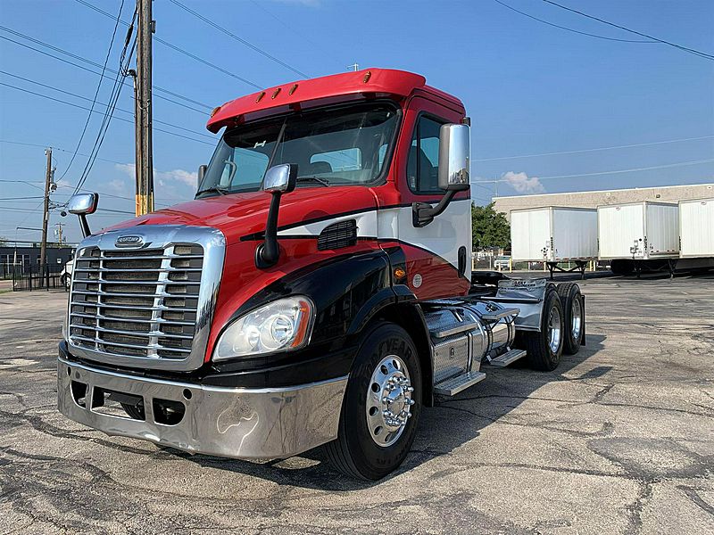 2017 Freightliner Cascadia (For Sale) | Day Cab | #U9204