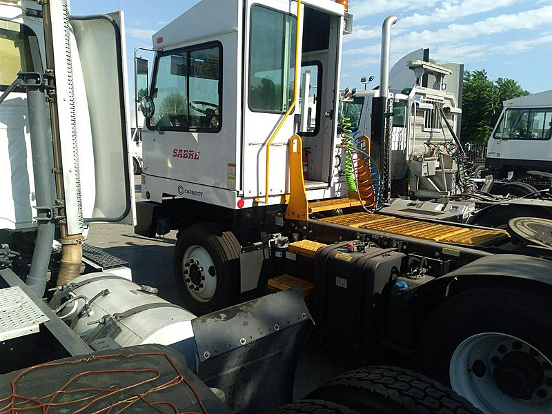 2018 Capacity Sabre 5 For Sale | Yard Spotter | #28378T