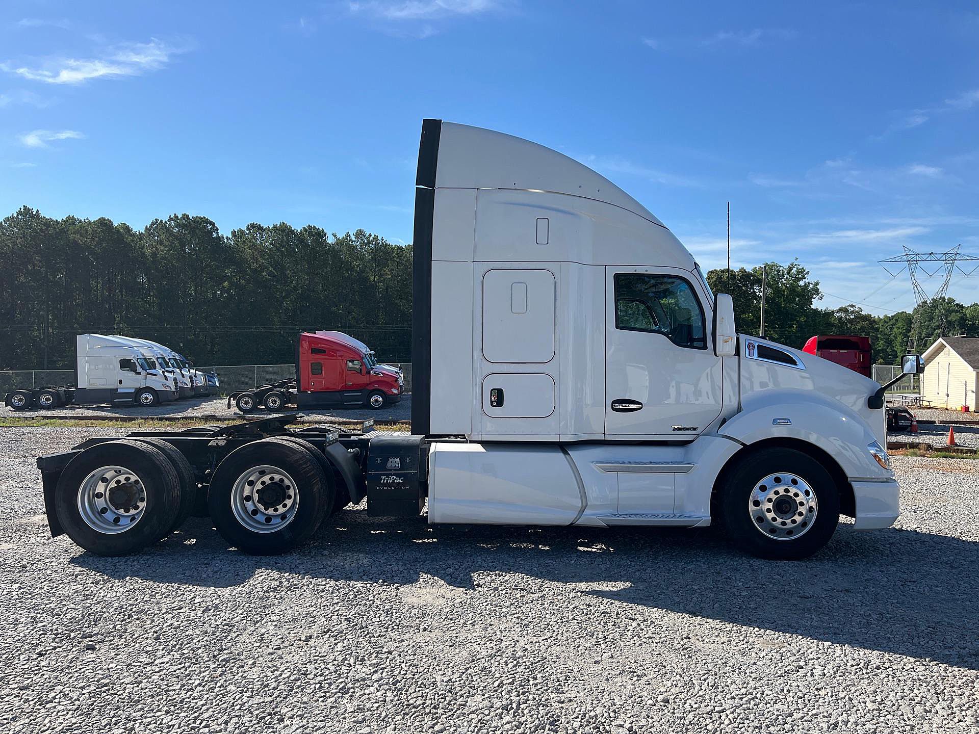 2018 Kenworth T680 (For Sale) | 52" Sleeper | #186713