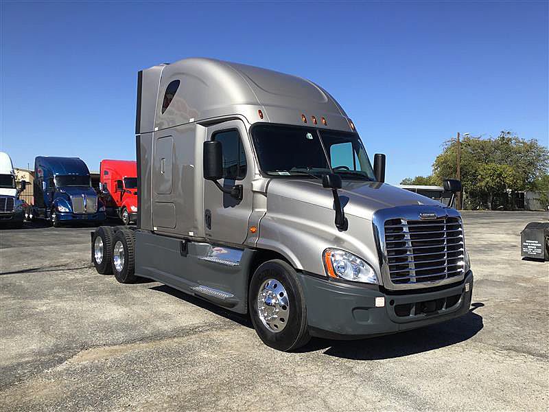2017 Freightliner CASCADIA EVOLUTION (For Sale) | 72" Sleeper | #256198