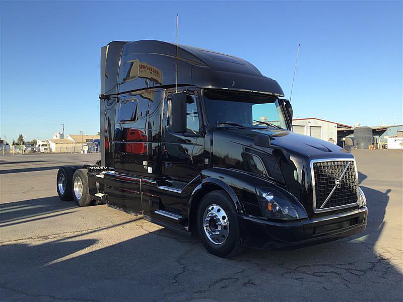 2018 Volvo VNL 780 (For Sale) | 77" Sleeper | #256321