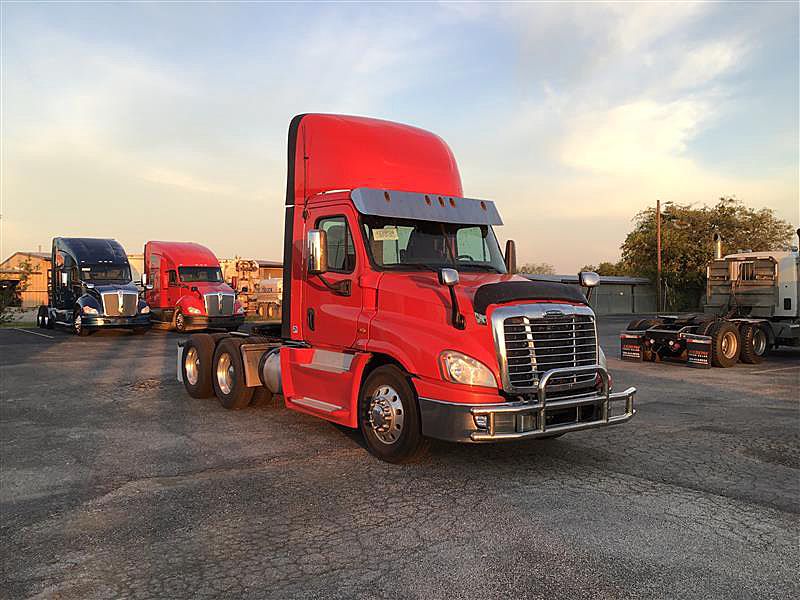 2015 Freightliner CASCADIA (For Sale) | NON Sleeper | #256294