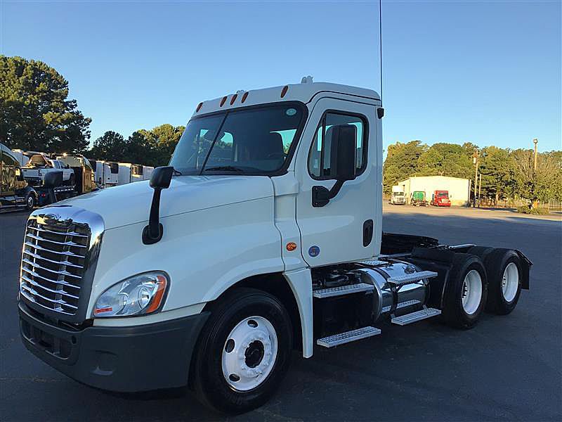 2015 Freightliner CASCADIA (For Sale) | NON Sleeper | #256222