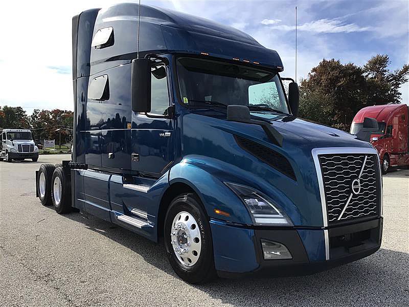 2020 Volvo VNL 760 (For Sale) | 70" Sleeper | #256257