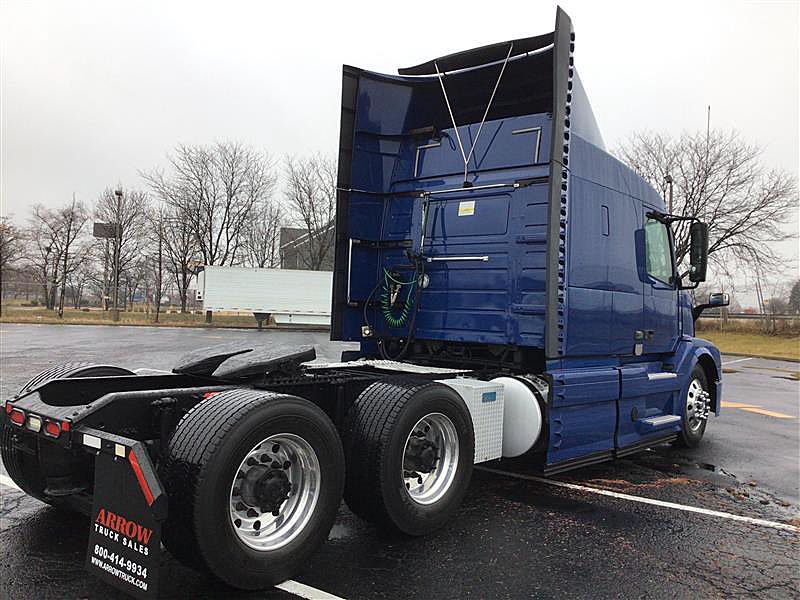 2017 Volvo VNL 630 (For Sale) | 61" Sleeper | #256398