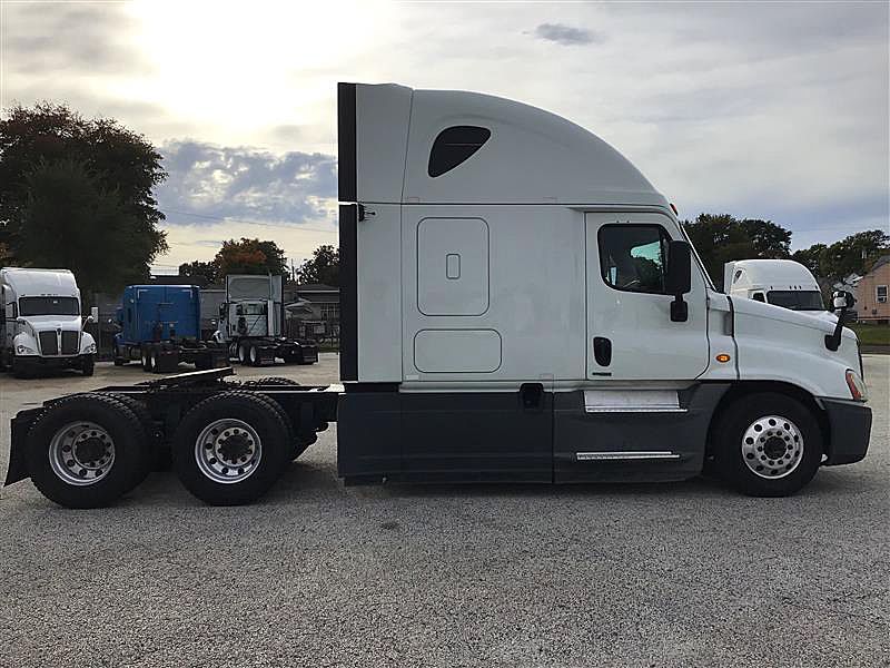 2018 Freightliner CASCADIA EVOLUTION (For Sale) | 72" Sleeper | #256425
