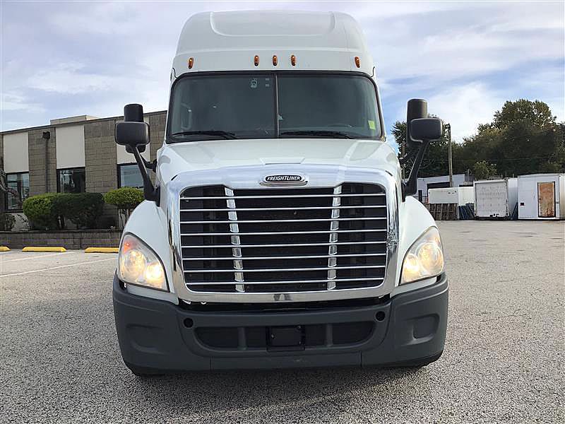 2018 Freightliner CASCADIA EVOLUTION (For Sale) | 72" Sleeper | #256425