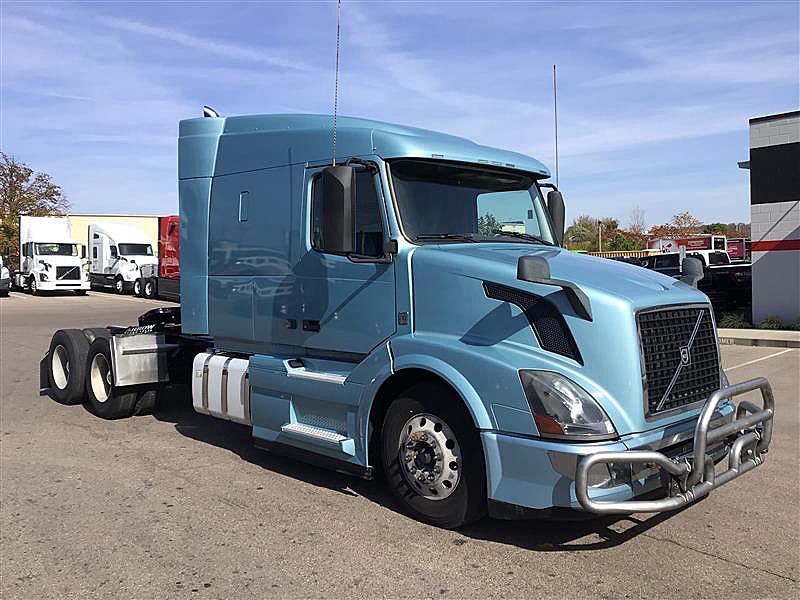 2018 Volvo VNL 630 (For Sale) | 61" Sleeper | #256531