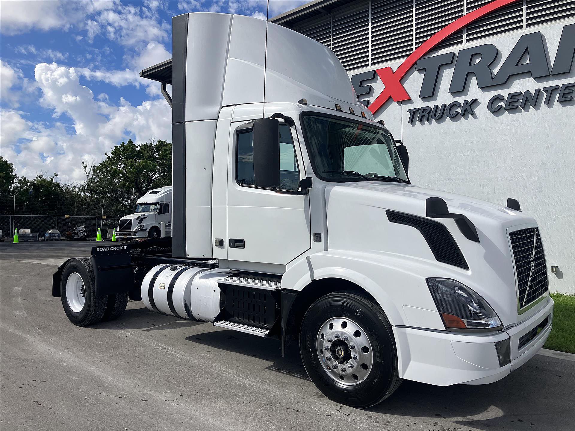 2016 Volvo VNL (For Sale) | Day Cab | #10VU957909